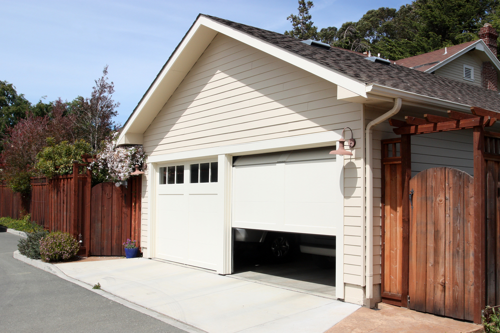 Courtyard Collection Garage Doors | Overhead Door Company of Delmar